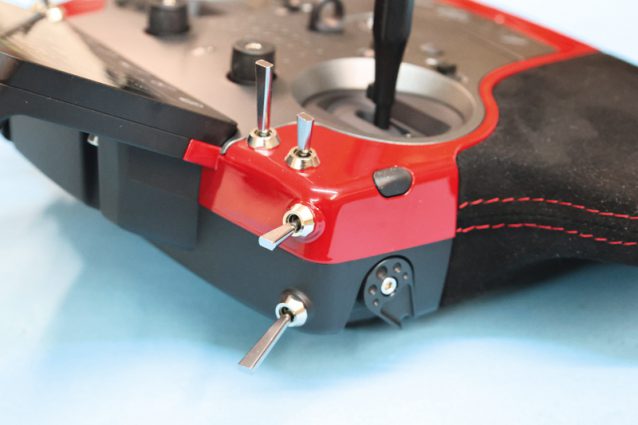 Profi-Sender Atom von PowerBox Systems - FlugModell